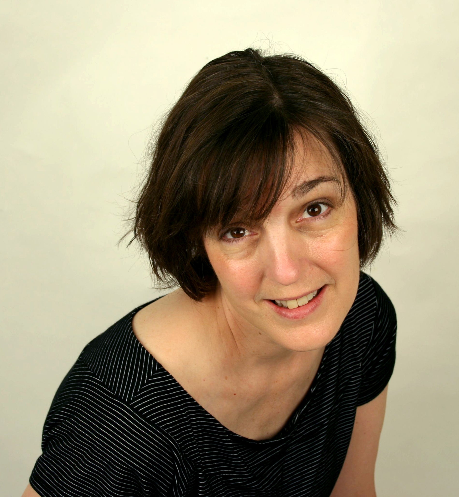 Kim Nixon | Rug hooking Designer | footstool patterns | rughook.com