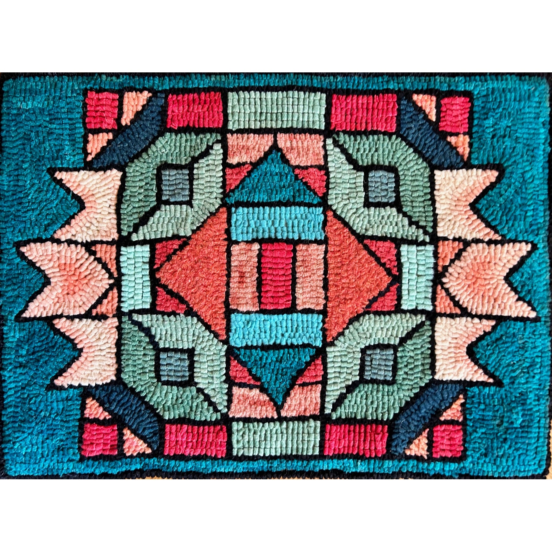 Rug Hooking Pattern: Linear Geometric (PR2315) | Honey Bee Hive Rug ...
